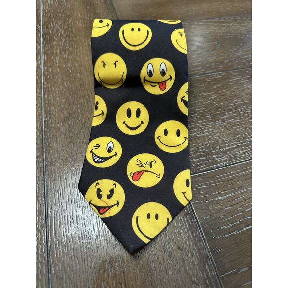 Ralph Marlin | Accessories | Euc Vintage Ralph Marlin Smiley Faces 995 ...